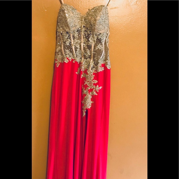 La Femme | Dresses | Beautiful Red And Gold Gown | Poshmark